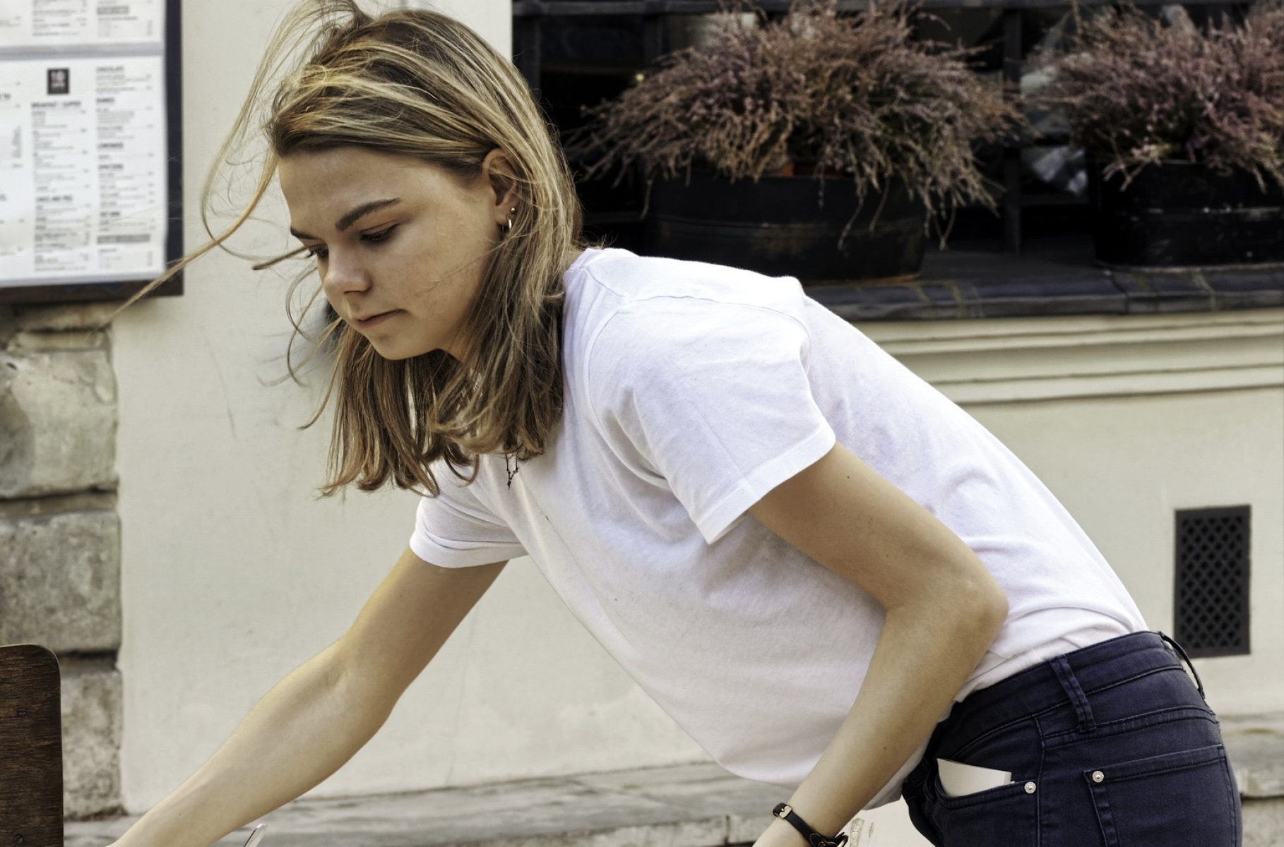 Servers' Guide to Non-Tipped Side Work: Laws & Limitations in Restaurants